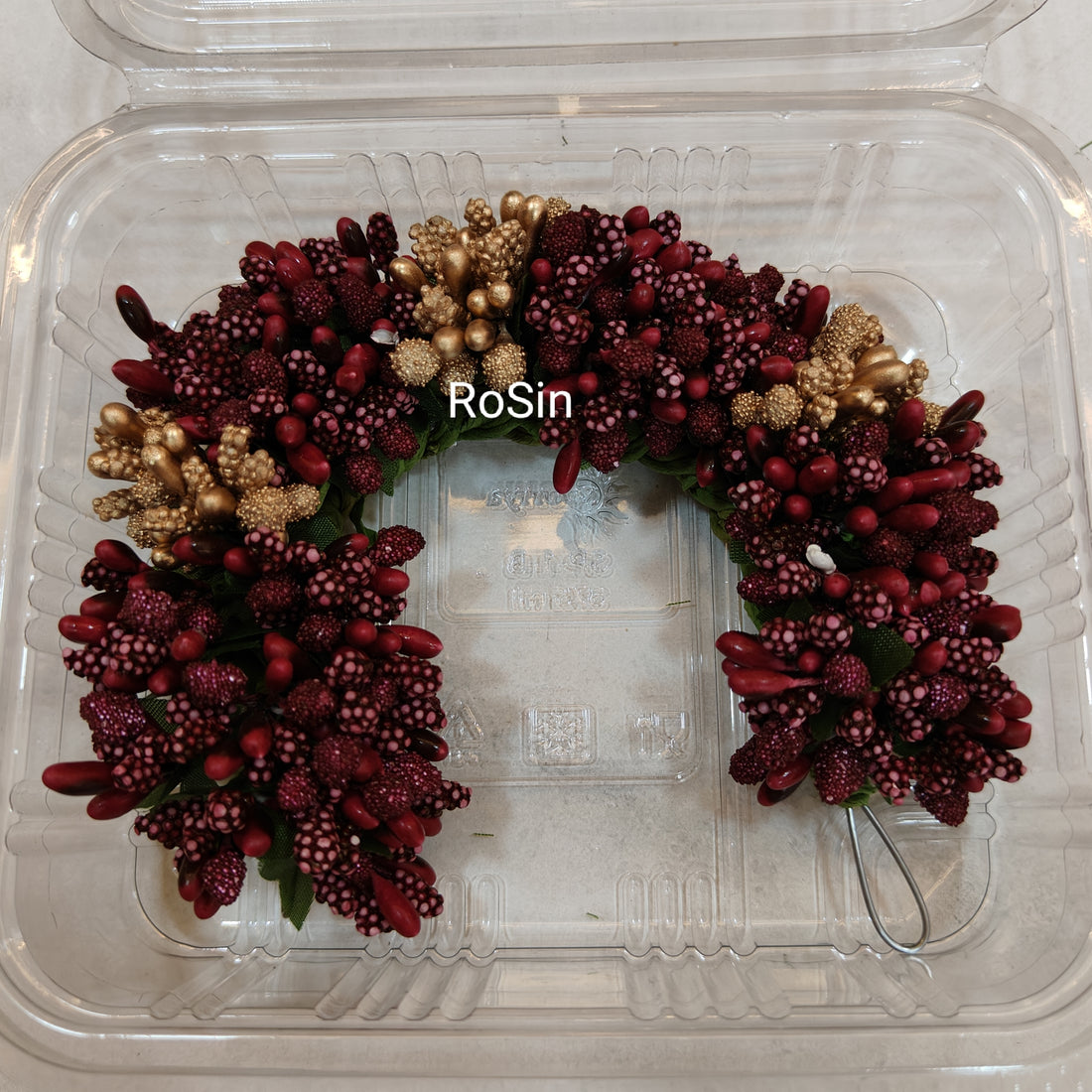 Artificial maroon flower veni – Rosin